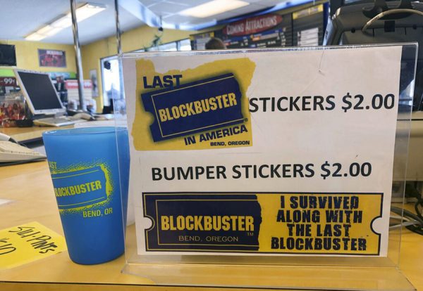 Inside The Last Blockbuster Video Store In The World - AmongMen