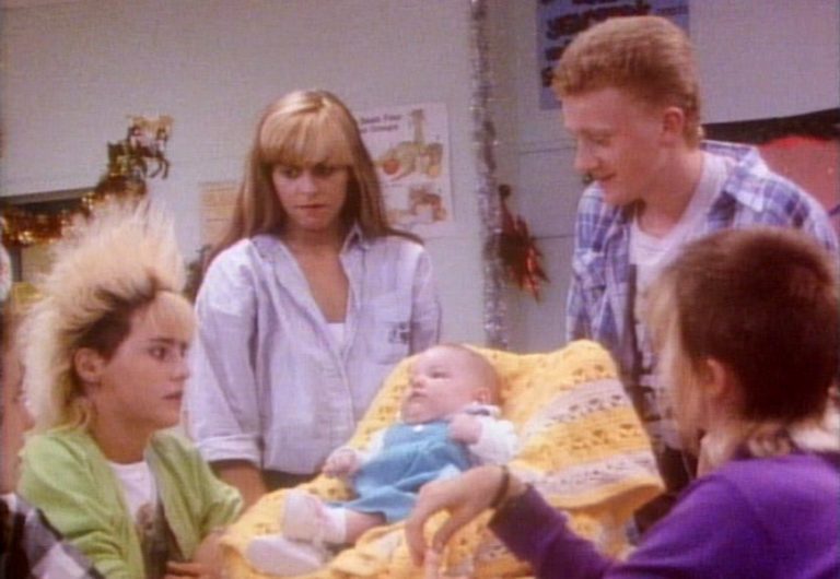 20 Things You Probably Never Knew About The Degrassi Franchise - AmongMen